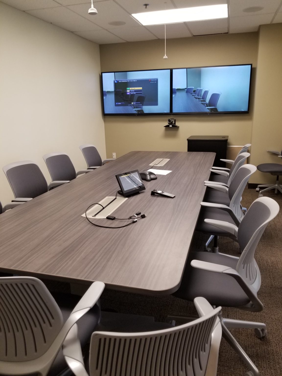 Dual Screen VC - Projectus